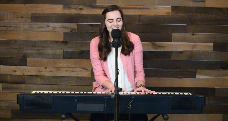 Natalie Layne | ‘Steady’ (live + story behind) – CCM Magazine