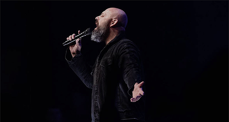 Phil Stacey Releases New Worship Anthem ‘Let It Be Me’ – CCM Magazine