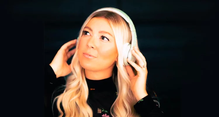 Shaylee Simeone to Release New Single ‘Hear Me Out’ Jan 21 – CCM Magazine