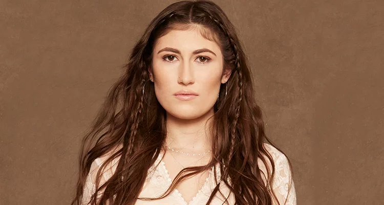 Katy Nichole Debut #1 Single ‘In Jesus Name’ Breaks Record – CCM Magazine