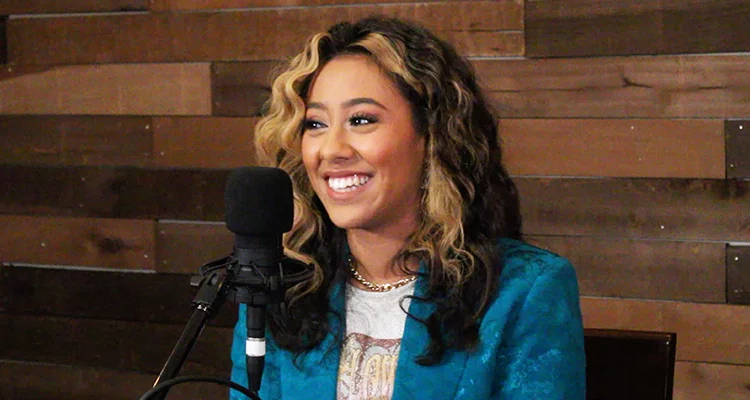 Maddie Rey | ‘No More Lies’ (acoustic) – CCM Magazine