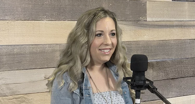 Katy Weirch | ‘More’ (live) – CCM Magazine