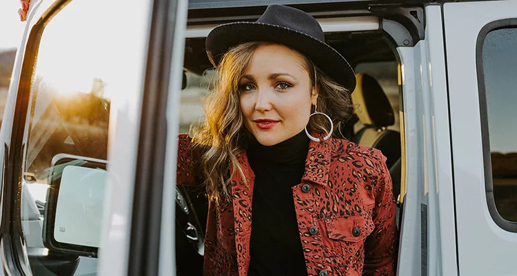 Rachel Hale Announces New Country Single ‘A Man’ – CCM Magazine