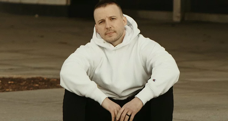 Branan Murphy Releases New Single ‘Father’ – CCM Magazine