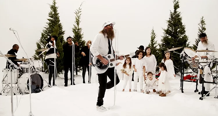 Crowder Honors North Pole Working Class with New ‘The Elf Song’ Video ...