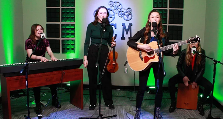 The Band JAREN | ‘The Great I Am’ (acoustic) – CCM Magazine