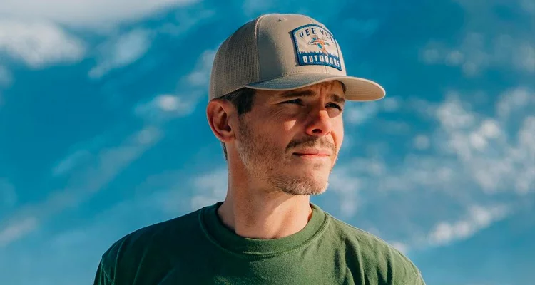 Country Star Granger Smith Shares New Details Of Upcoming Memoir – CCM ...