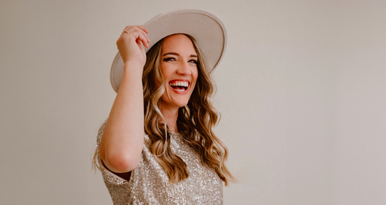 Kelly Alayna, Formerly of Cori & Kelly, Embarks on a New Solo Career ...