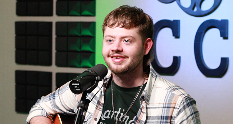 Tyler Booth | 'Mary's Arms (acoustic) | CCM Magazine