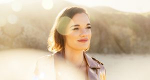 Sarah Kroger Releases New single ‘Still Yours’ + Lyric Video – CCM Magazine