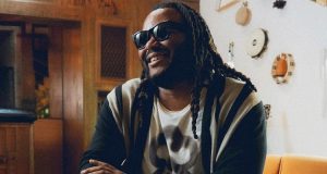 Blessing Offor Releases New Single ‘All Around The World’ – CCM Magazine