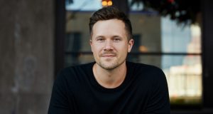 Josh Wright Releases Debut Radio Single ‘The Fall’ – CCM Magazine